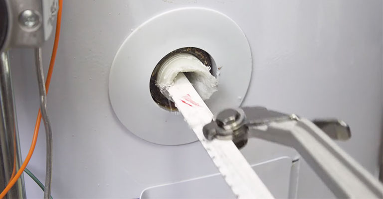 Water Heater Drain Valve Stuck & Won't Drain [Solution]