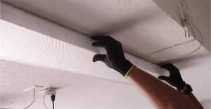 How To Remove Fluorescent Light Cover With Or Without Clips?