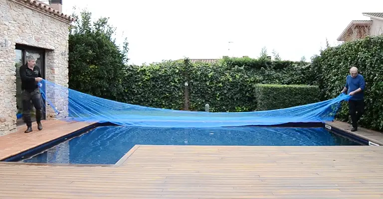 How To Keep Water From Evaporating In Pool?
