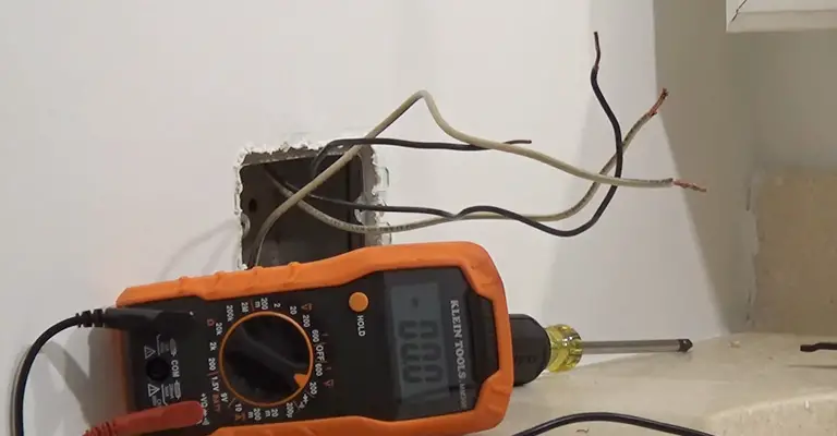 How Should Ground Wire Be Used If There Is No Ground?