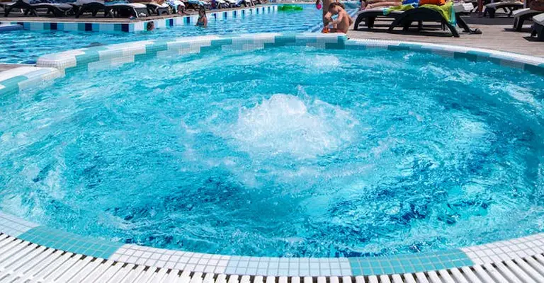 How To Keep Water From Evaporating In Pool?