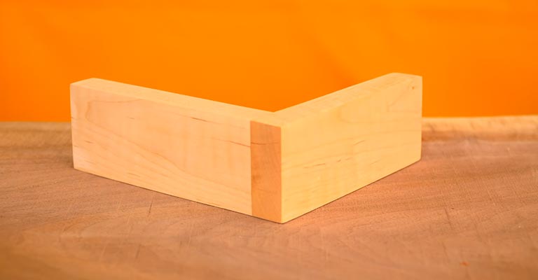 How To Join Two Pieces Of Wood At 90 Degrees?