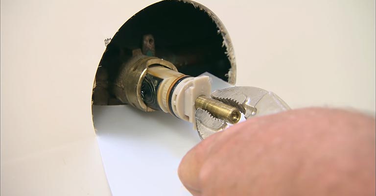 Moen Shower Faucet Won't Turn On [DIY Troubleshooting & Replacement Guide]