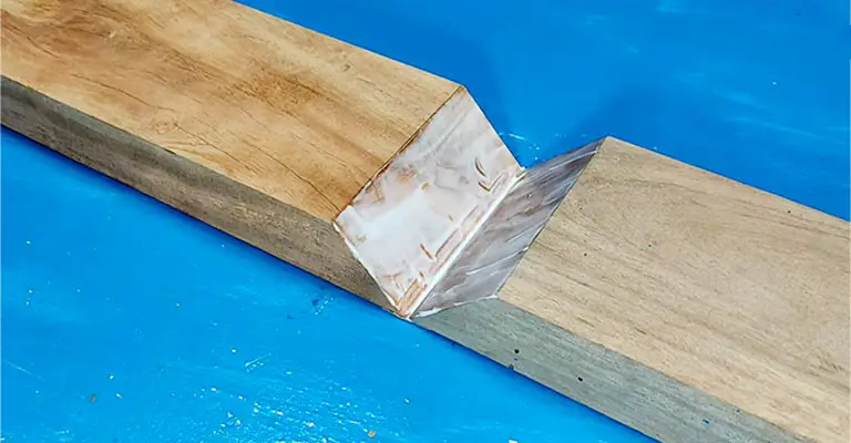 How To Join Two Pieces Of Wood At 90 Degrees?