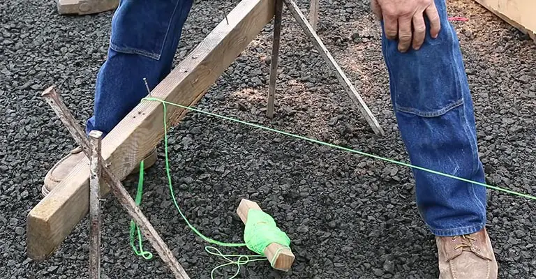 How To Get A Straight Line Over A Long Distance?