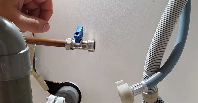 Dishwasher to Garbage Disposal Installation: How To Fit It Without An ...