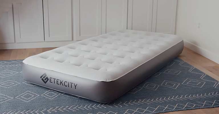Will An Air Mattress Deflate In The Cold?